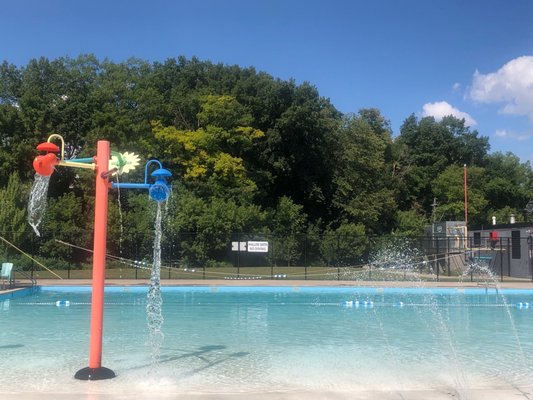 CORONATION PARK OUTDOOR POOL - Updated December 2025 - 81 Macklin ...