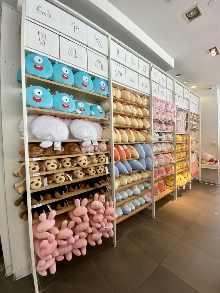 MINISO - 273 Photos & 95 Reviews - 88 W Colorado Blvd, Pasadena ...