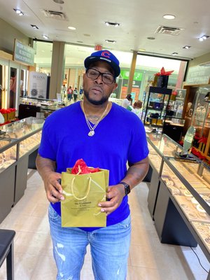 MR GOLDMAN & SONS - Updated 05/2025 - 32 Photos - 6401 Bluebonnet Blvd ...