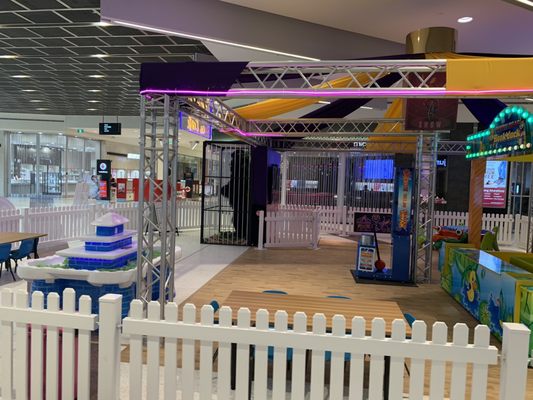 COCKBURN GATEWAY SHOPPING CITY - Updated July 2025 - 44 Photos & 16 ...