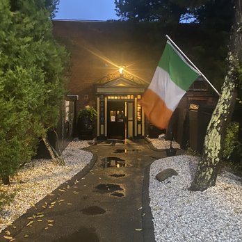 THE AULD TRIANGLE - Updated October 2024 - 15 Photos & 24 Reviews - 412 ...