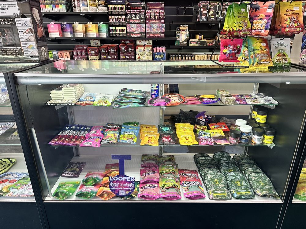 VAPES N THINGS 2 - Updated November 2025 - 19 Photos - 5955 E 82nd St ...