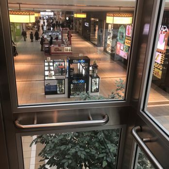 CF FAIRVIEW POINTE CLAIRE - Updated January 2026 - 39 Photos & 36 ...