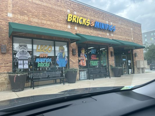 BRICKS & MINIFIGS - Updated July 2024 - 30 Photos & 31 Reviews - 14010 ...