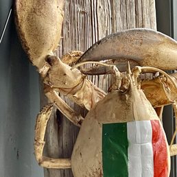 THE INISHSHOR - Updated July 2025 - 35 Photos & 14 Reviews - 16 Main St ...