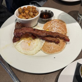 HASH KITCHEN - Updated June 2024 - 415 Photos & 180 Reviews - 264 East ...