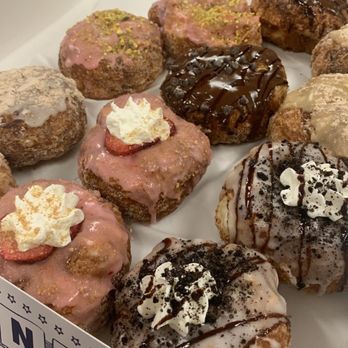 PARLOR DOUGHNUTS - Updated June 2024 - 173 Photos & 72 Reviews - 805 W ...