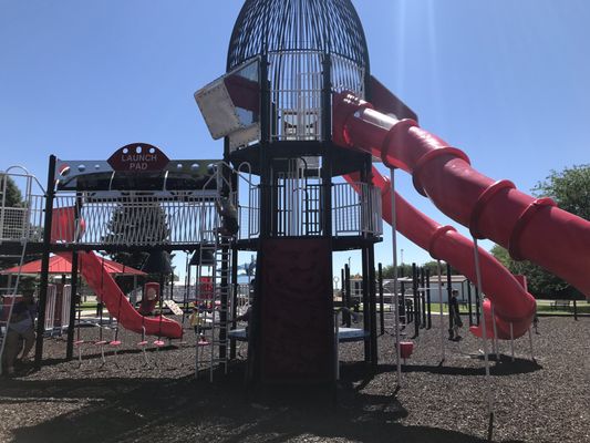 PARMER PARK - Updated January 2026 - 22 Photos - 1858 Ben St ...