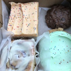 SWEET MANDY B’S - 1059 Photos & 1749 Reviews - 1208 W Webster Ave ...