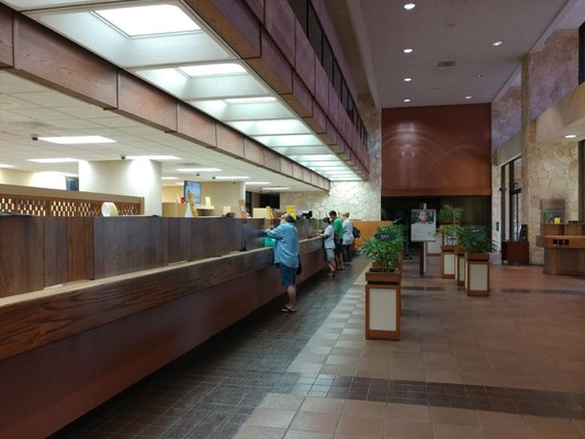 FIRST HAWAIIAN BANK - PEARLRIDGE BRANCH - Updated January 2026 - 33 ...