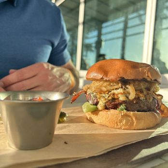 BRGR KITCHEN & BAR - TREASURE ISLAND BEACH RESORT - Updated December ...