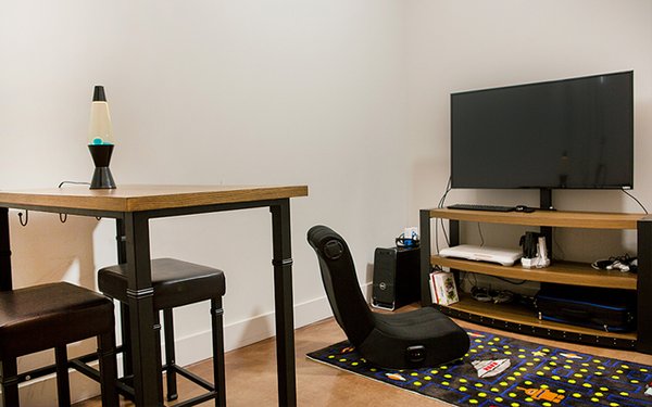 EYAS LANDING - Updated January 2025 - 71 Photos & 15 Reviews - 1409 W ...