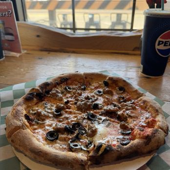 VITTA PIZZA CENTRAL ENTRANCE - Updated January 2026 - 90 Photos & 17 ...