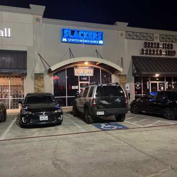 SLACKERS SPORTS BAR NORTHSTAR - Updated June 2025 - 64 Photos & 76 ...