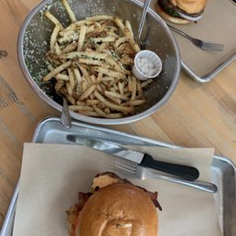 HOPDODDY BURGER BAR - Updated October 2025 - 1669 Photos & 1598 Reviews ...