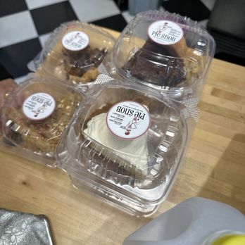 PIE SNOB - Updated March 2025 - 126 Photos & 102 Reviews - 6522 N 16th ...