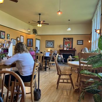HILLSIDE COFFEE HOUSE - Updated December 2025 - 89 Photos & 30 Reviews ...