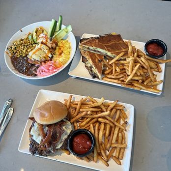 PALM & PADDLE GRILLE - Updated July 2024 - 27 Photos & 16 Reviews ...