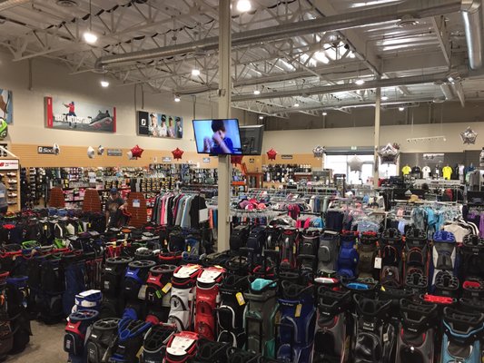 ROGER DUNN GOLF SHOPS - Updated 2024 - 33 Photos & 81 Reviews - 21603 ...