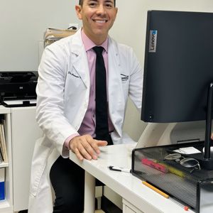 PLAZA MEXICO OPTOMETRY - Updated November 2024 - 23 Photos - 3150 E ...