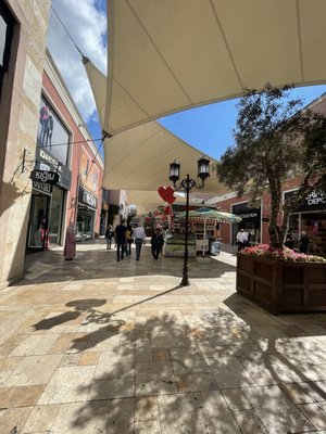 VIAPORT ASIA OUTLET MALL - Dedepaşa Cd 19, İstanbul, Turkey - Yelp