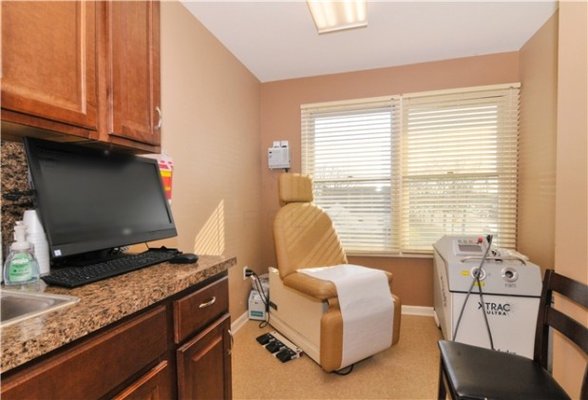 ADVANCED DERMATOLOGY P.C. | FRANKLIN SQUARE - Updated October 2025 - 13 ...