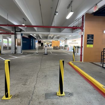 UNIQLO - Updated December 2025 - 67 Photos & 10 Reviews - 13350 Dallas ...