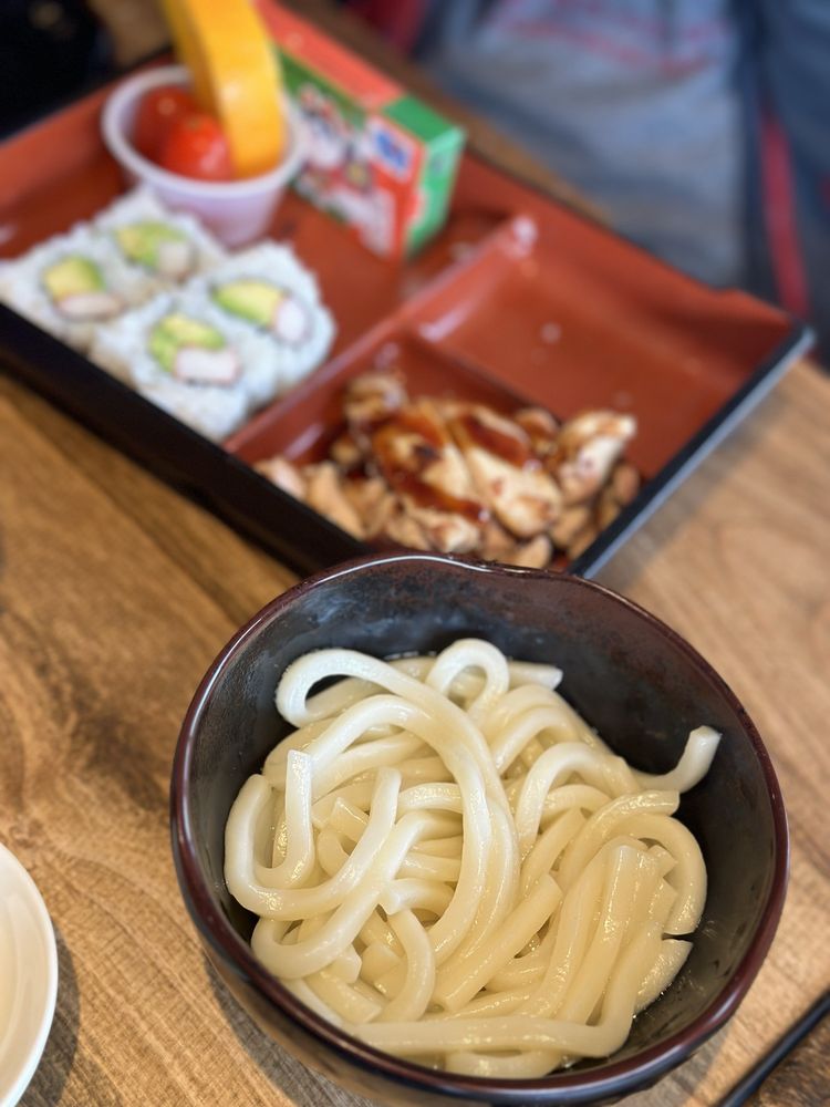 MIKUNI JAPANESE RESTAURANT & SUSHI BAR - Updated July 2025 - 1062 ...