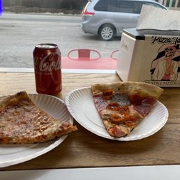 PIZZA TASCIO NKC - Updated January 2026 - 114 Photos & 129 Reviews ...