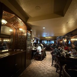 SHUCKERS OYSTER BAR - Updated January 2026 - 708 Photos & 640 Reviews ...