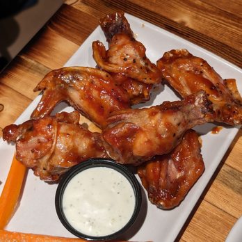 BARNYARD CRAFTHOUSE & EATERY - Updated May 2025 - 373 Photos & 437 ...