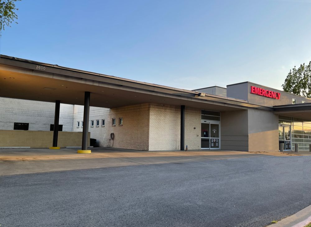 CRESCENT REGIONAL HOSPITAL - Updated January 2026 - 33 Reviews - 2600 W ...