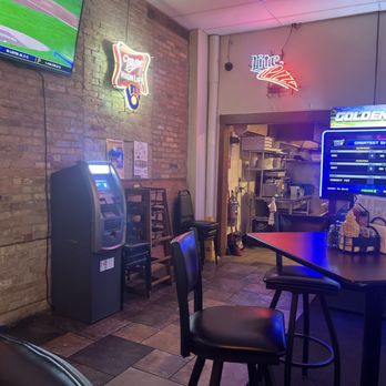 WAVERLY INN PUB & PIZZERIA - Updated September 2025 - 46 Photos & 63 ...