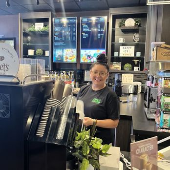 PURE GRIND COFFEE & JUICE BAR - Updated December 2025 - 88 Photos & 35 ...