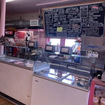 KANDY KORNER - Updated October 2025 - 150 Photos & 76 Reviews - 474 ...