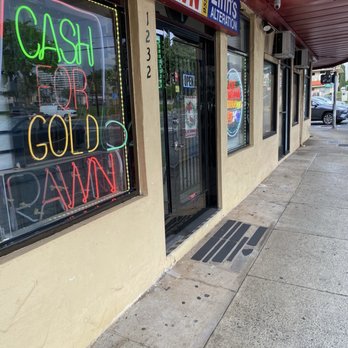 LINH’S ALTERATIONS - Updated October 2025 - 131 Photos & 227 Reviews ...