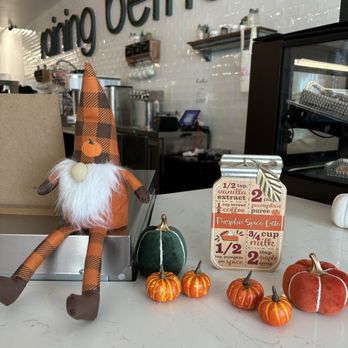 RAINING BERRIES - Updated 05/2025 - 122 Photos & 55 Reviews - 1560 W ...