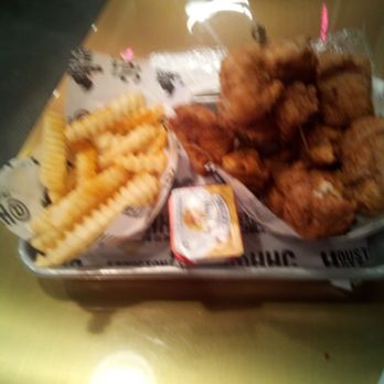 HOUSTON TX HOT CHICKEN - Updated March 2025 - 143 Photos & 134 Reviews ...