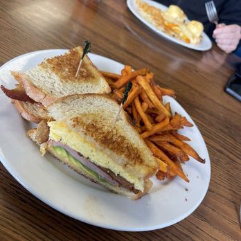 REY MIMOSA BREAKFAST AND LUNCH - Updated July 2024 - 100 Photos & 105 ...