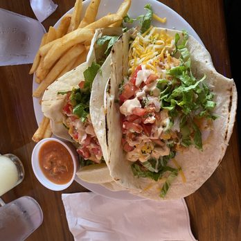 FIN’S SEAFOOD RESTAURANT - 362 Photos & 636 Reviews - 25 W Grand Ave ...