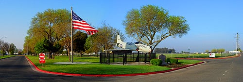 MERCED REGIONAL AIRPORT - Updated September 2024 - 19 Photos & 12 ...