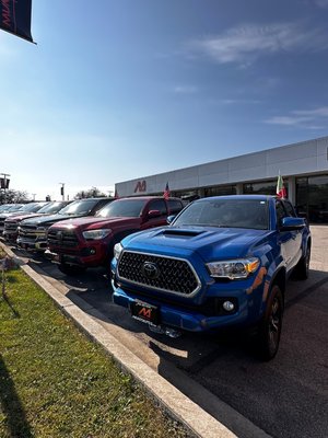 MUNDOAUTOS - Updated December 2025 - 26 Photos - 909 E Chicago St ...