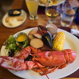 MAX FISH - Updated December 2025 - 1437 Photos & 609 Reviews - 110 ...