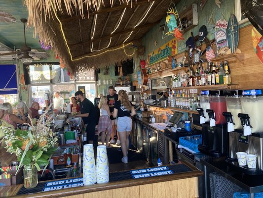 ISLAND CAFE - 494 Photos & 400 Reviews - 250 NE Tomahawk Island Dr ...