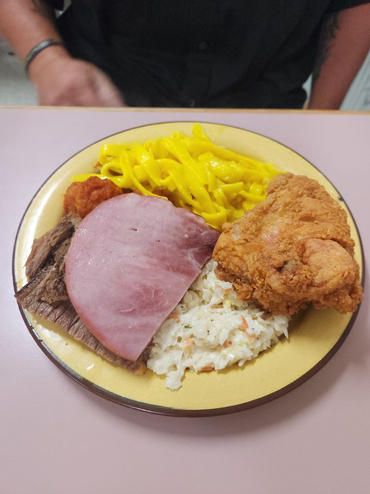 FAIRVIEW CAFE - Updated January 2026 - 365 Carter St, Fairview ...