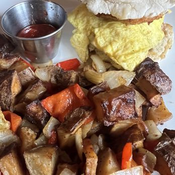 CHELSEA STATION RESTAURANT BAR & LOUNGE - Updated August 2024 - 308 ...