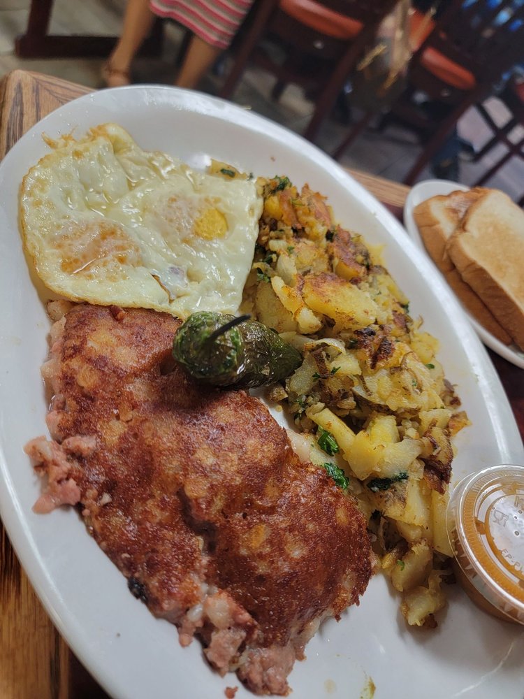 Corn beef hash with eggs and potatoes - Yelp