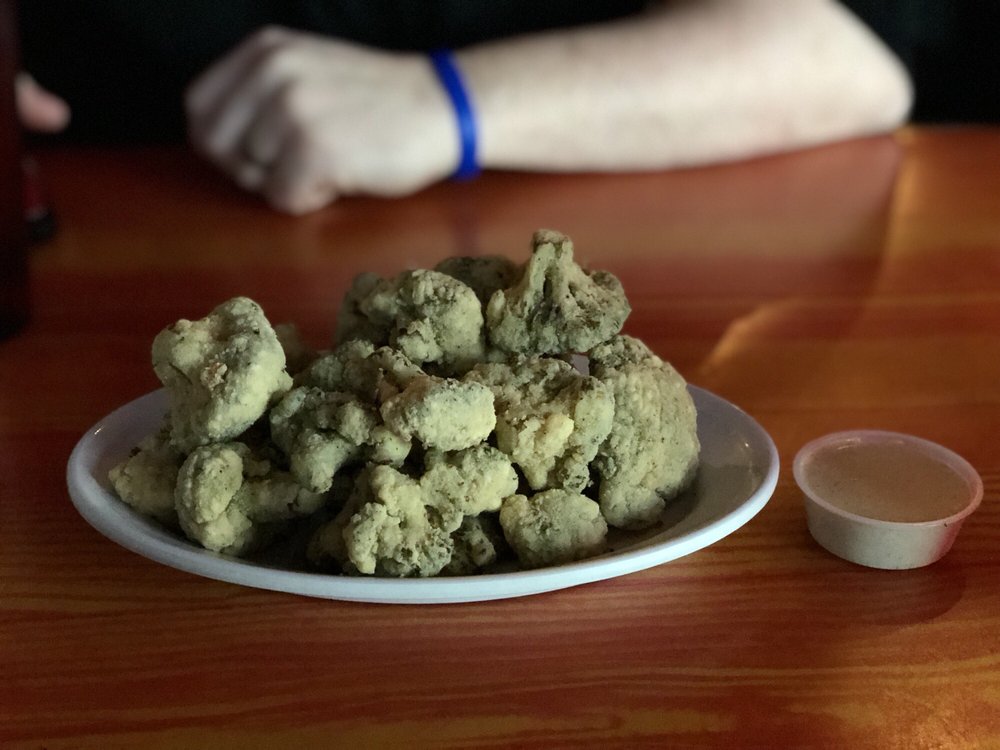 BINGA’S WINGAS - 83 Photos & 66 Reviews - American (Traditional) - 907 ...