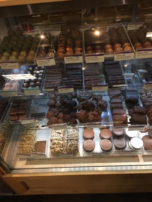 ROCKY MOUNTAIN CHOCOLATE FACTORY - 27 Photos & 21 Reviews ...