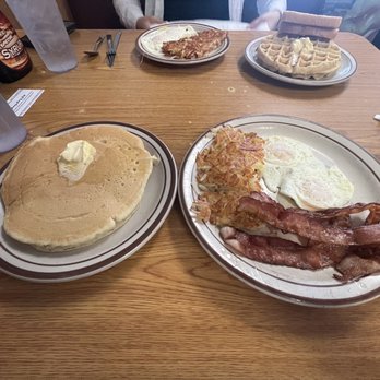 AJ’S CAFE - Updated December 2025 - 110 Photos & 124 Reviews - 5146 N ...